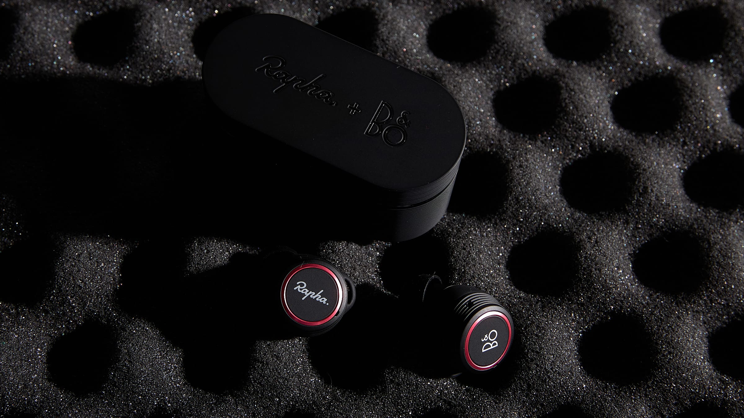 Bang & Olufsen x Rapha Beoplay E8 Sport (Black & Pink) | END. Launches