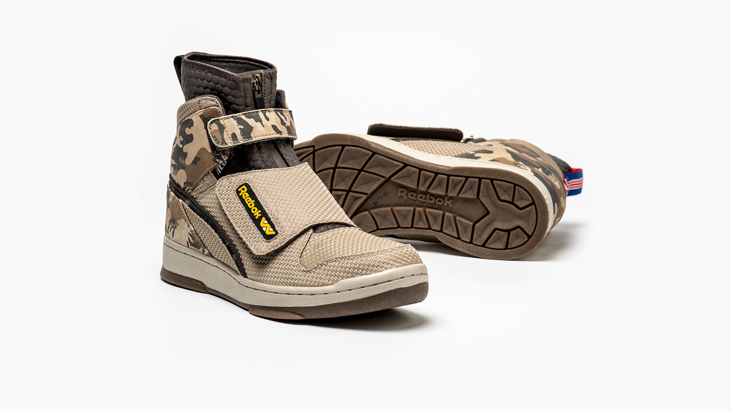Reebok Alien U.S.C.M. Bug Stomper (Light Sand, Black & Pantone) | END ...